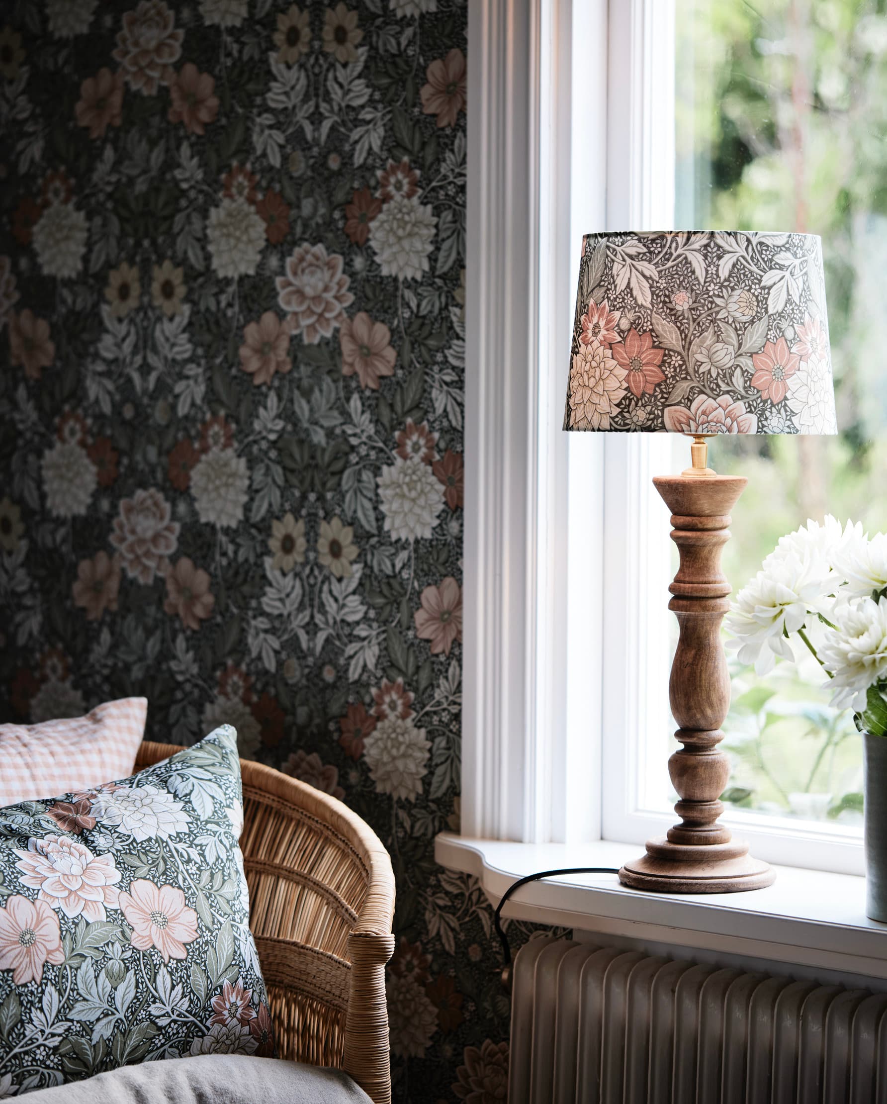 Trendy lighting for home & business - PR Home